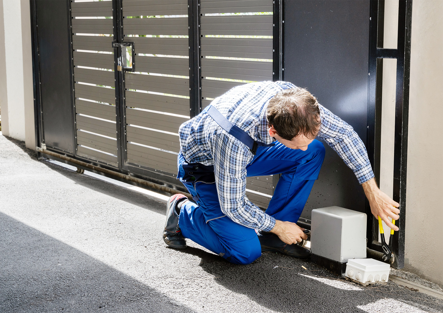 Pasadena Motor Gate Repair (626) 479-2550 | $39 Same-day Visit